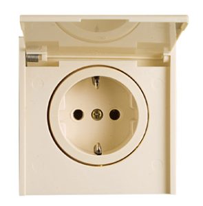 Socket Outlet With Earth & Hinged Cover - KAHAEL Electrotechnic Supplies